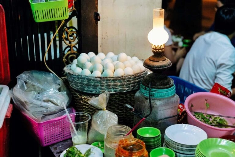 Balut Vietnam: An Amazing Street Food - Joy Journeys